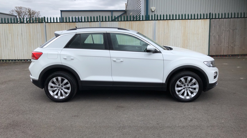 Volkswagen T-Roc White Manual Auction | DealerPX