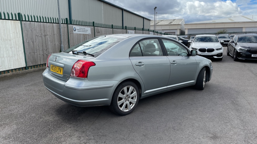 Toyota Avensis Silver Manual Auction | DealerPX