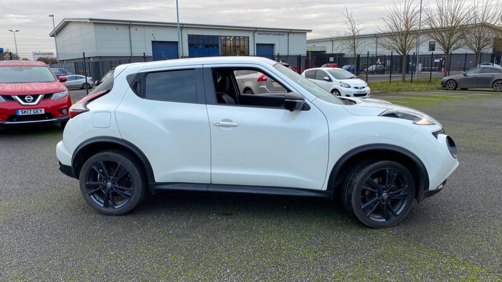 Nissan Juke White Manual Auction | DealerPX