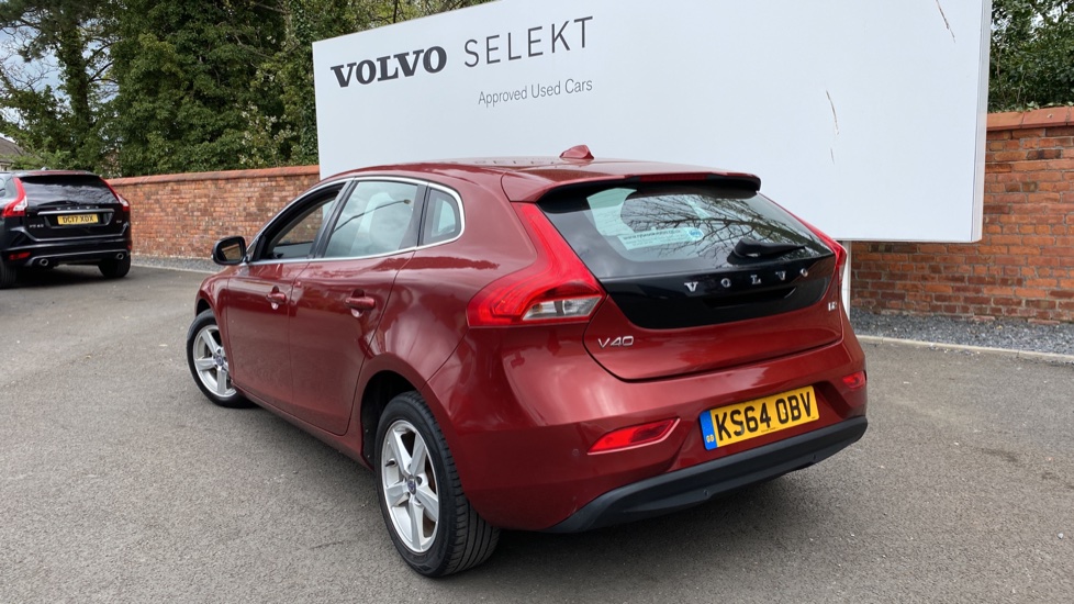 Volvo V40 Red Manual Auction | DealerPX