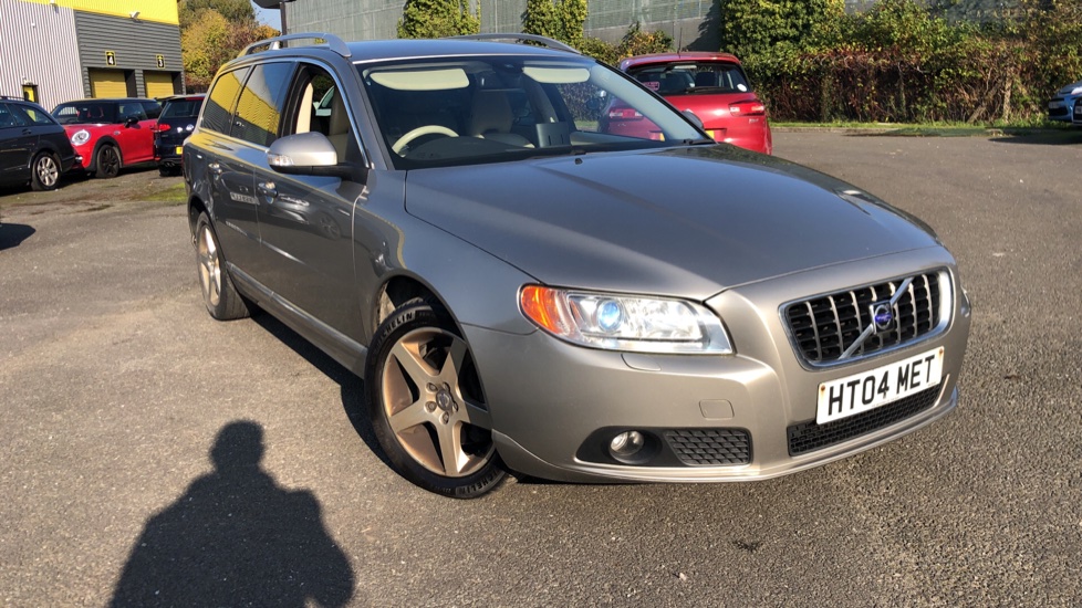 VOLVO V70 Champagne Manual Auction | DealerPX