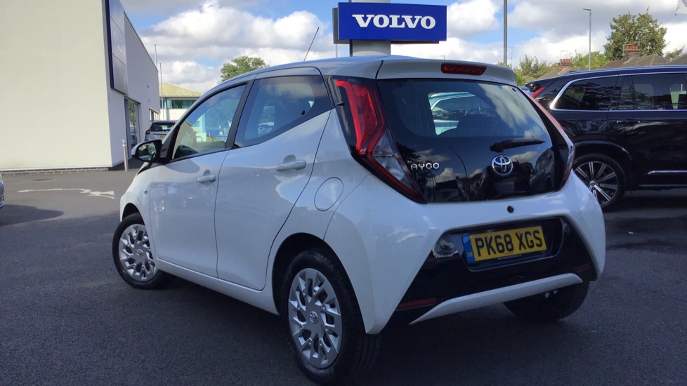 Toyota Aygo White Manual Auction | DealerPX
