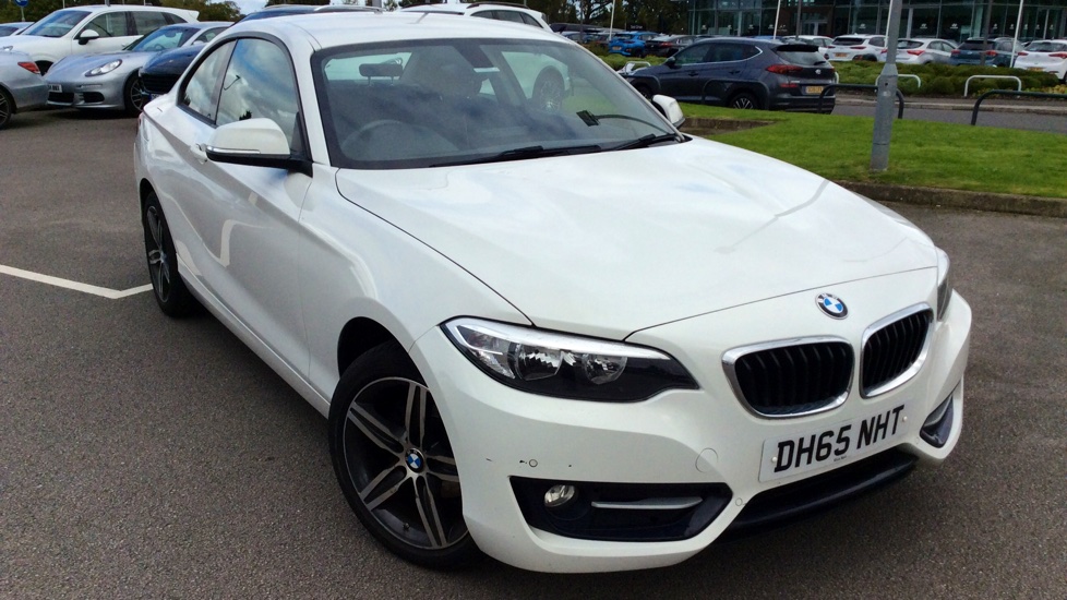 Bmw 2 Series White Manual Auction | DealerPX