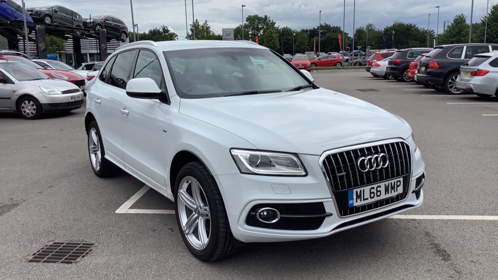 Audi Q5 White Manual Auction | DealerPX