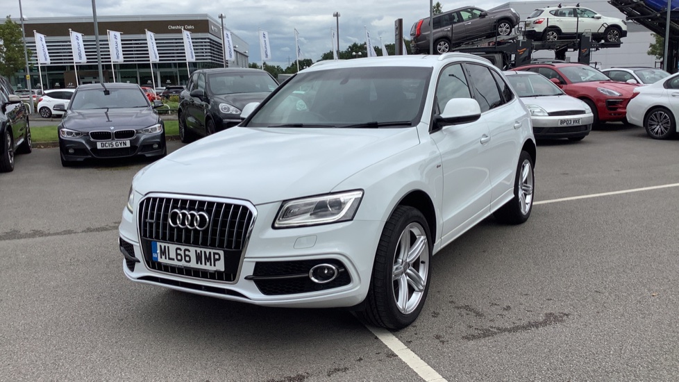 Audi Q5 White Manual Auction | DealerPX