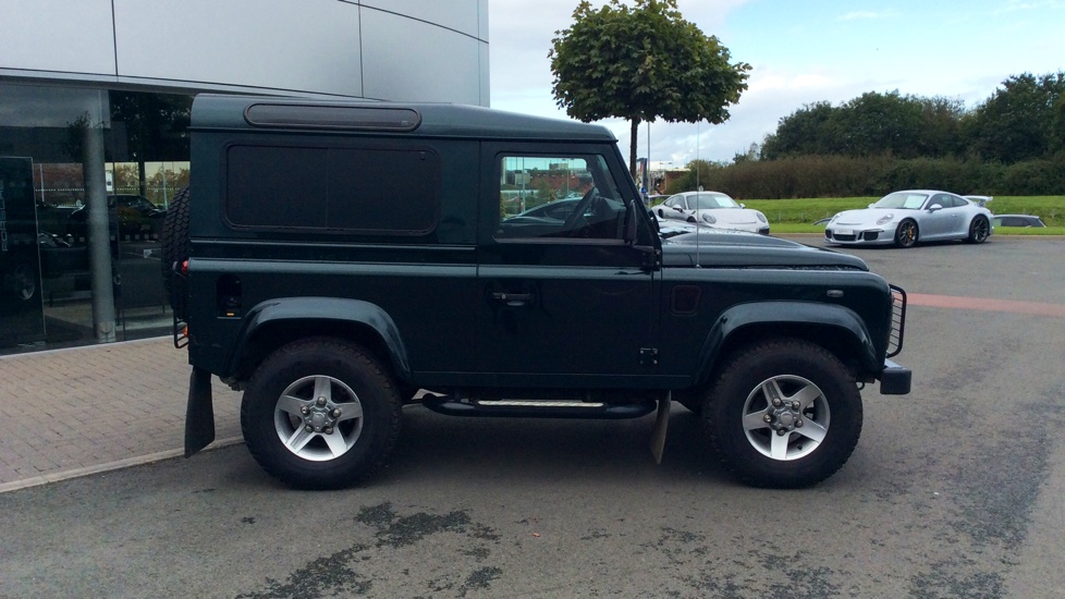 Land Rover Defender 90 Utility Green Manual Auction | DealerPX