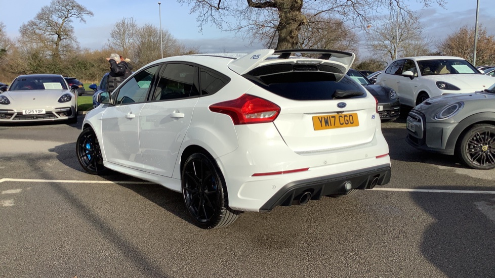 Ford Focus White Manual Auction | DealerPX