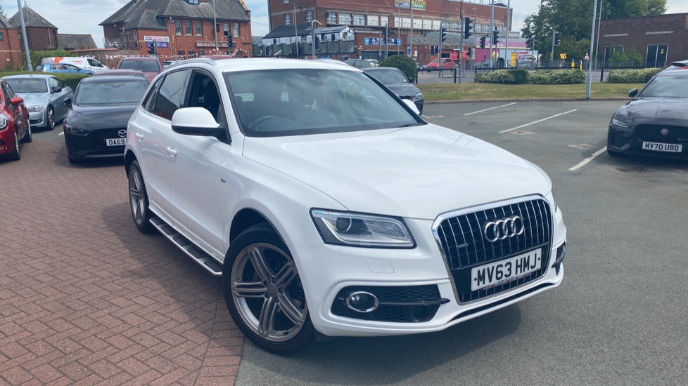 Audi Q5 White Automatic Auction | DealerPX