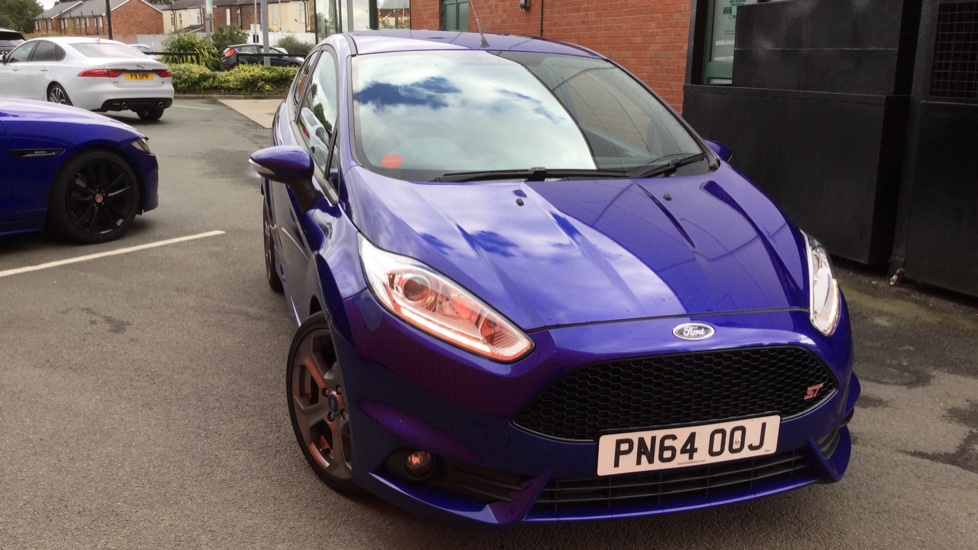 Ford Fiesta Blue metallic Manual Auction | DealerPX