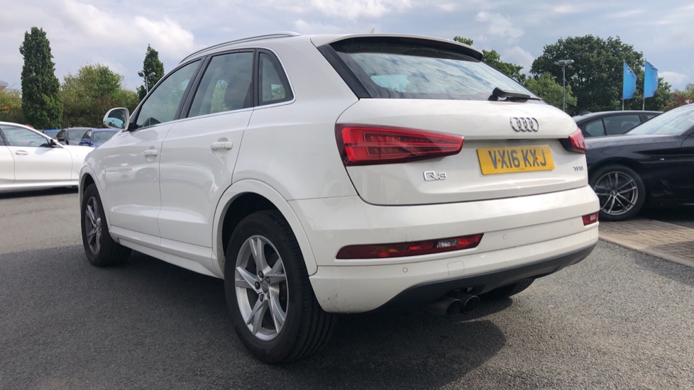 Audi Q3 White Manual Auction | DealerPX