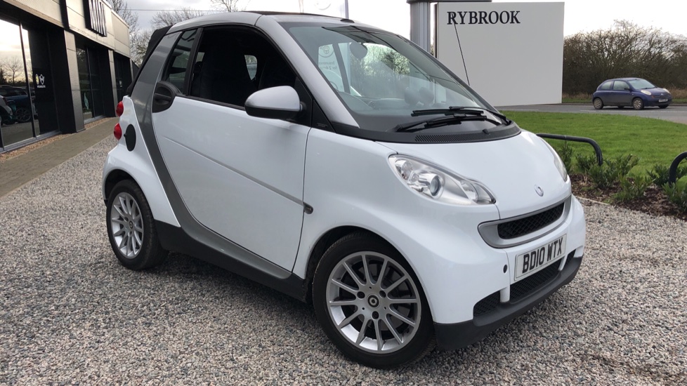 Smart Fortwo Cabrio White Automatic Auction | DealerPX
