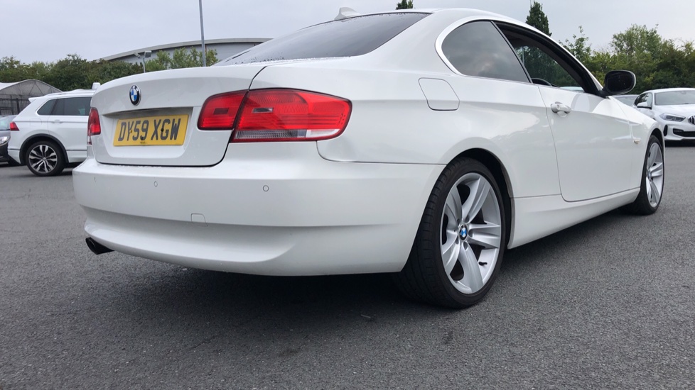 BMW 3 Series White Manual Auction | DealerPX