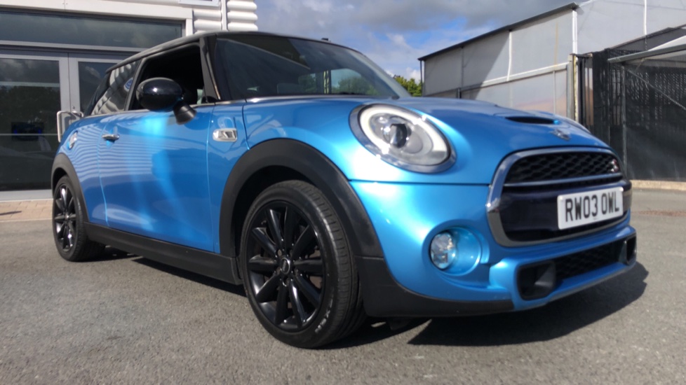 Mini Hatch Blue Manual Auction | DealerPX