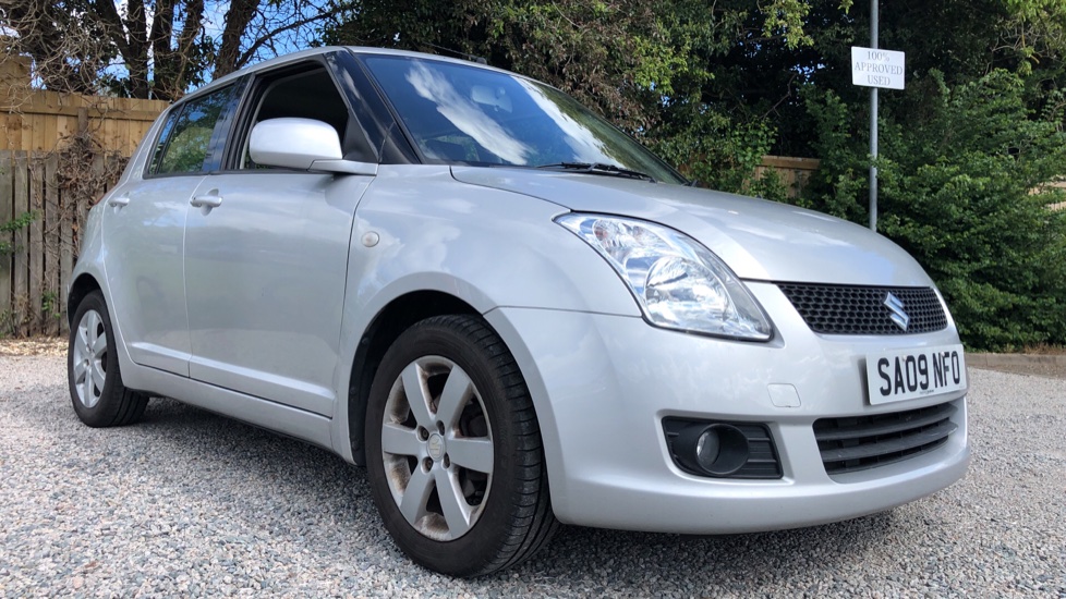 Suzuki Swift Silver Manual Auction | DealerPX