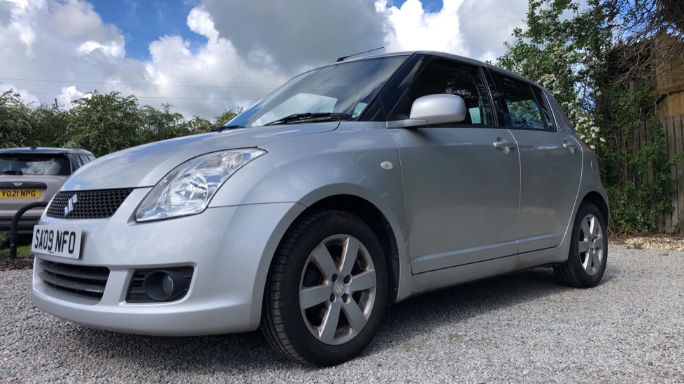 Suzuki Swift Silver Manual Auction | DealerPX