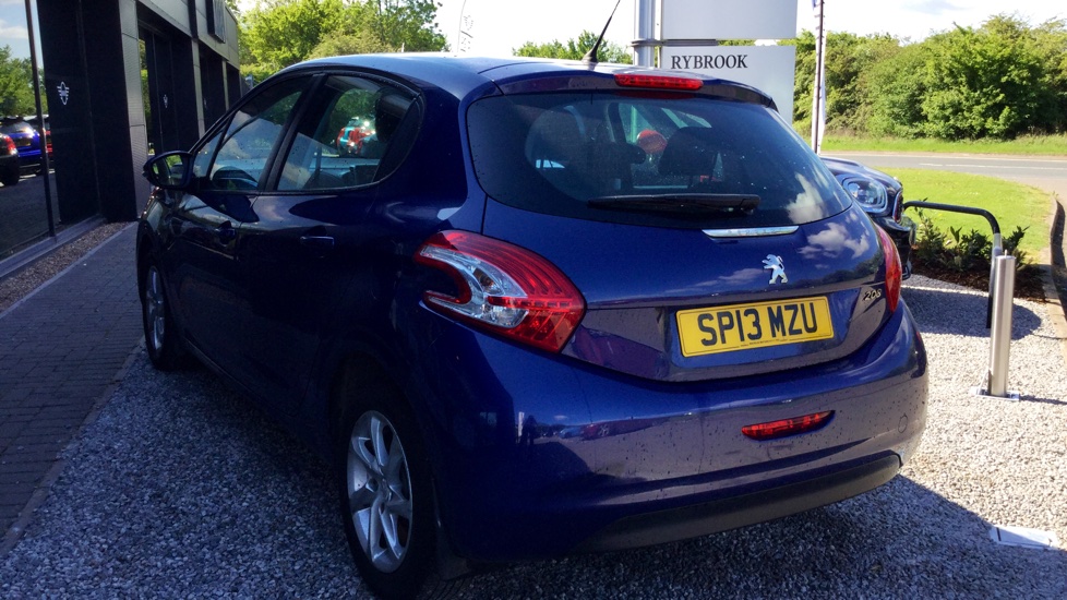 Peugeot 208 Blue Manual Auction | DealerPX