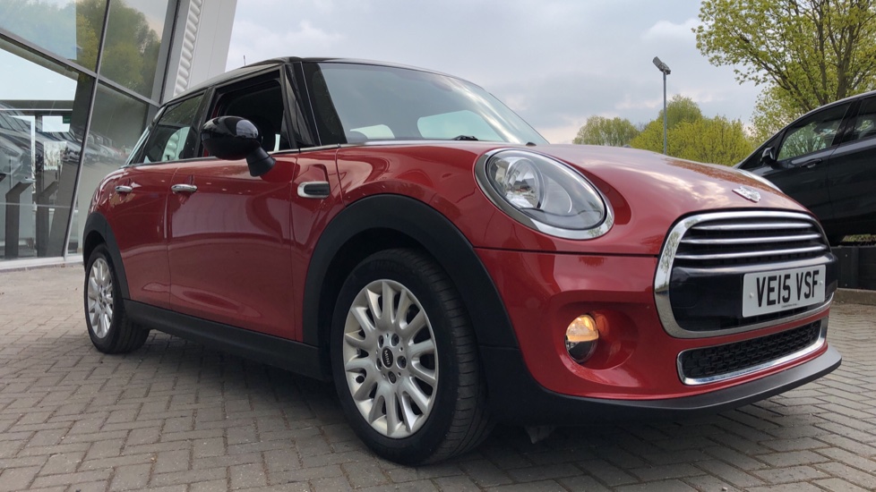 Mini Hatch Red Manual Auction | DealerPX