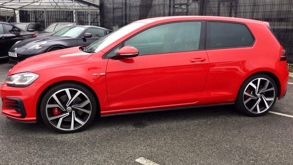 Volkswagen Golf Red Automatic Auction | DealerPX
