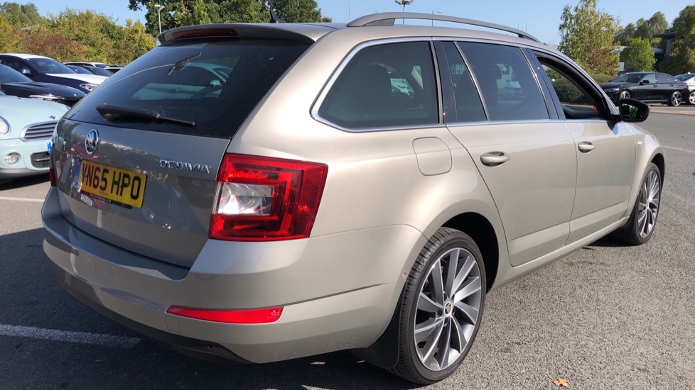 Skoda Octavia Beige Automatic Auction | DealerPX
