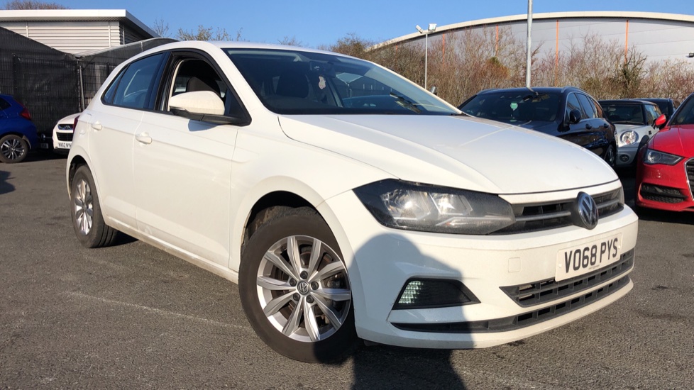 Volkswagen Polo White Manual Auction | DealerPX