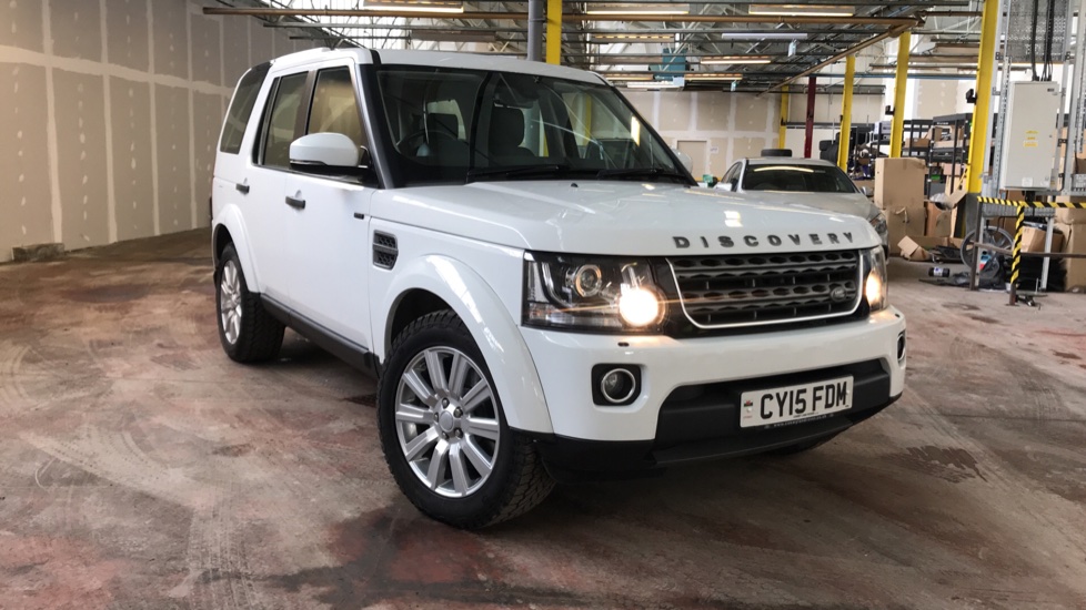 Land Rover Discovery White Automatic Auction | DealerPX