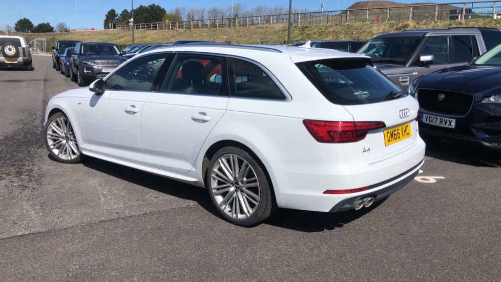 Audi A4 White Automatic Auction | DealerPX