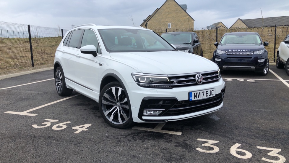 Volkswagen Tiguan White Automatic Auction | DealerPX