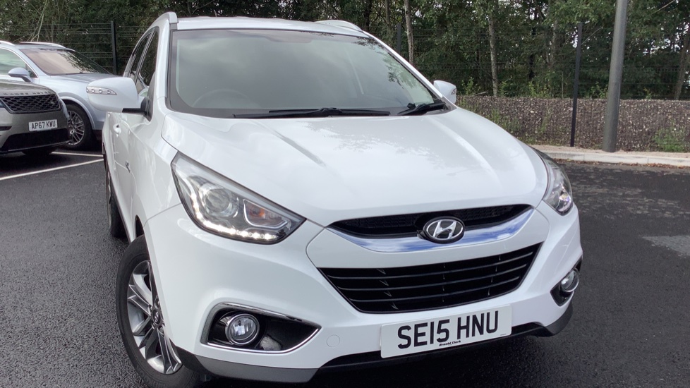 Hyundai IX35 White Manual Auction | DealerPX