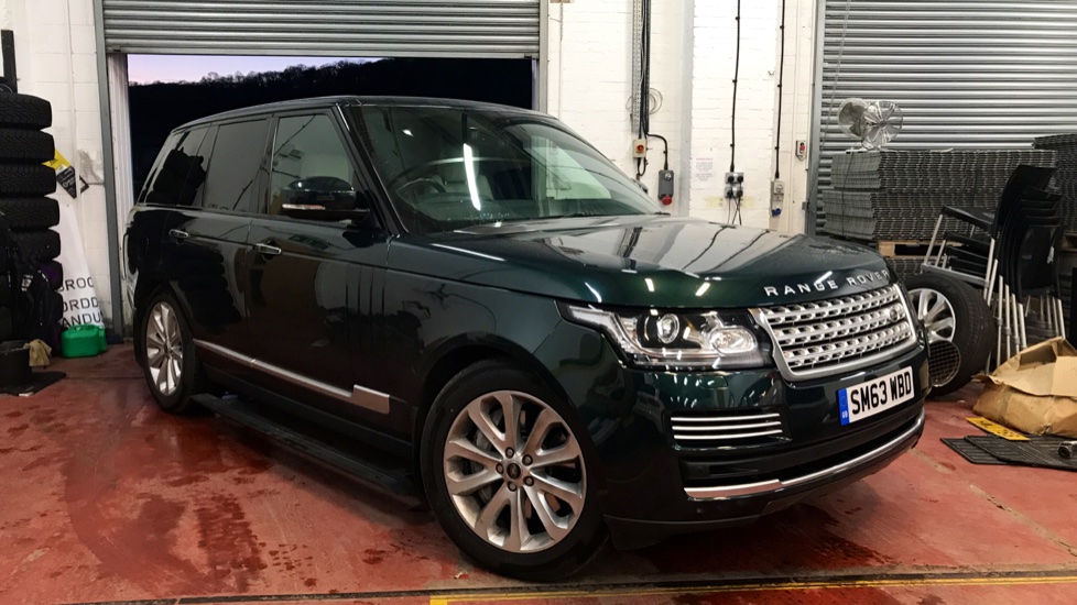 Land Rover Range Rover Green Automatic Auction | DealerPX