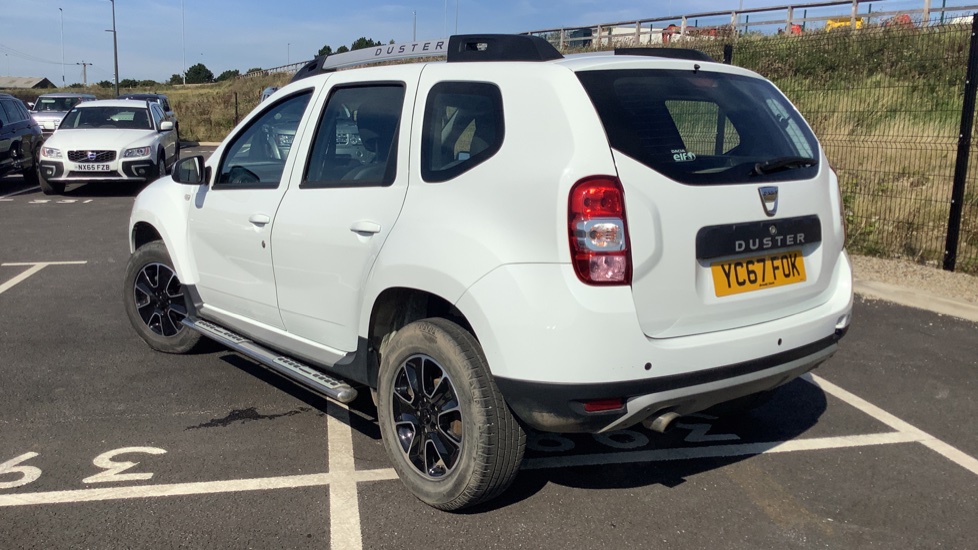 Dacia Duster Glacier White solid Manual Auction | DealerPX