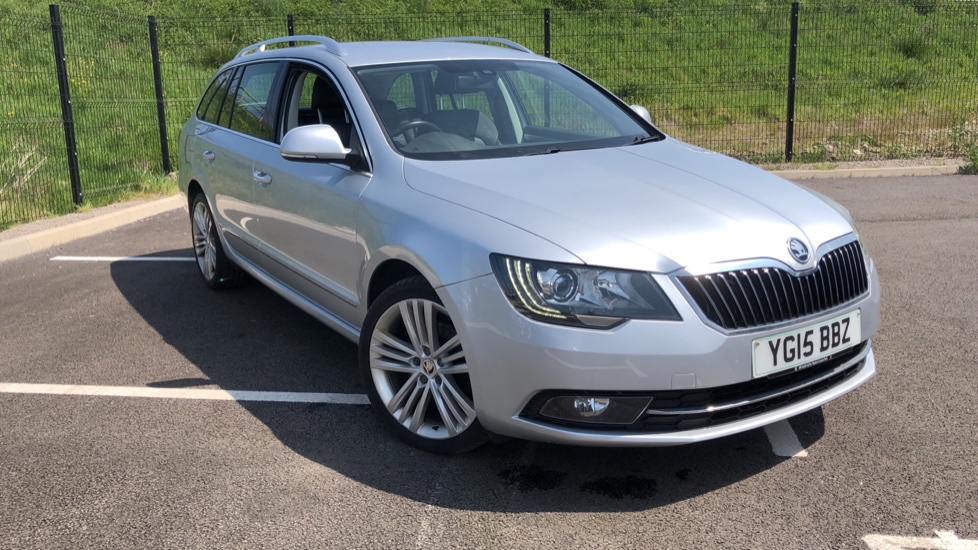 Skoda Superb Silver Automatic Auction | DealerPX