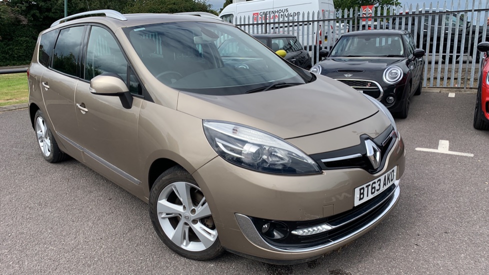 Renault Grand Scenic Beige Manual Auction | DealerPX